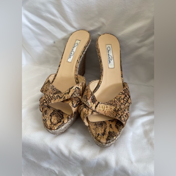 Oscar de la Renta | Shoes | Oscar De La Renta Mock Snake Skin Platform ...